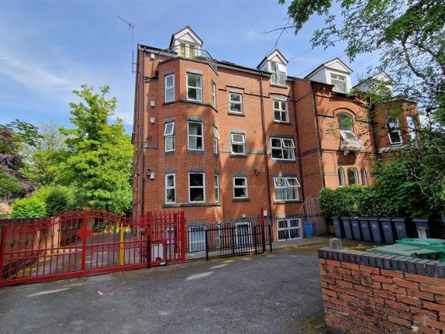 Withington Road, Whalley Range. 2 bed flat to rent £1,050 pcm £242 pw