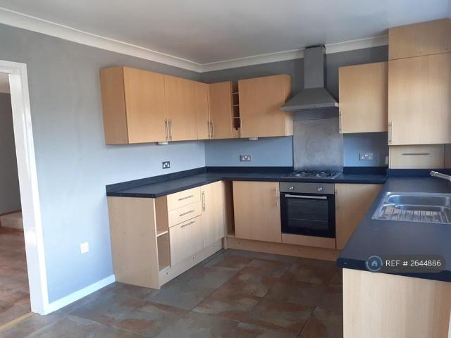 Withies Road, Gosport, PO13 3 bed detached house to rent £1,595 pcm £368 pw
