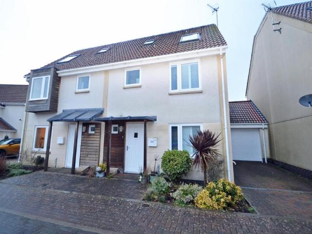 Withymead, Claverham 4 bed house to rent £1,595 pcm £368 pw