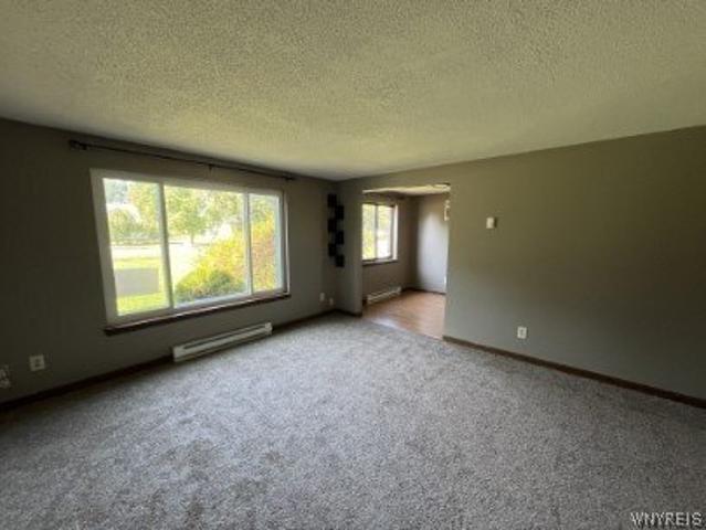 Witmer Rd, North Tonawanda, Home For Sale