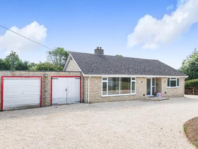 Witney Road, Finstock, Chipping Norton OX7, 2 bed bungalow to rent, £1,750 pcm | PrimeLocation