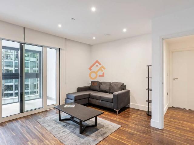 Wiverton Tower, 4 New Drum Street. 1 bed flat to rent £2,850 pcm £658 pw