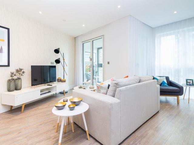 Wiverton Tower, 4 New Drum Street, Aldgate Place, Aldgate E1, 1 bed flat to rent, £3,055 pcm | PrimeLocation