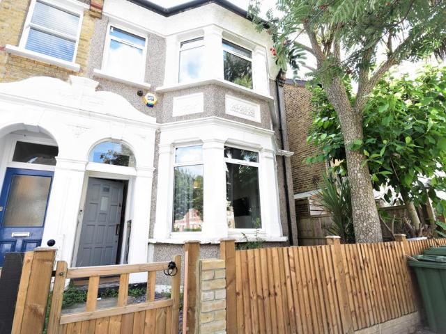 Wiverton Road, Sydenham, SE26 5 bed house to rent £6,000 pcm £1,385 pw