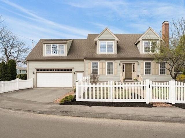 Wompatuck Rd, Hingham, Home For Sale