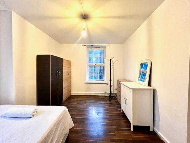 Wonderful 3 Bedroom Flat in Vibrant Bricklane