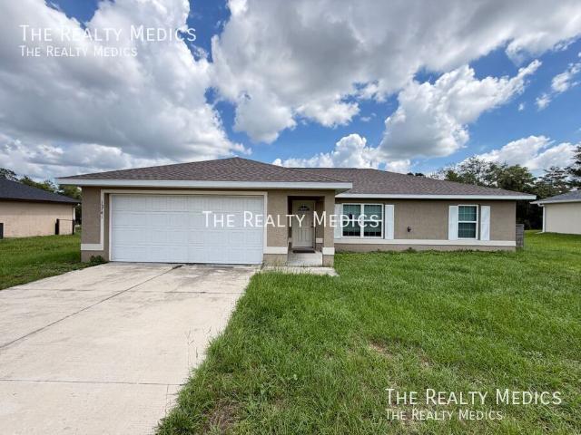 Wonderful 3 Bedroom, 2 Bathroom Home in Ocala!