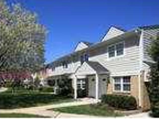 Wonderful 2 BD 1 BA Available