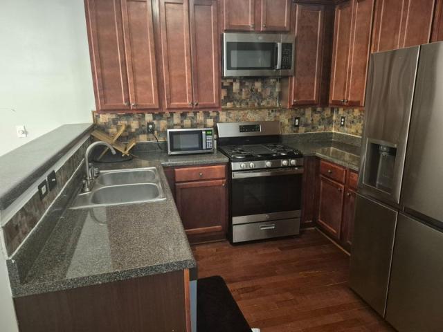 Wonderful home is Southwest ATL with updated kitch