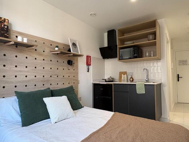 Wonderful Studio in Canary Wharf Available Now