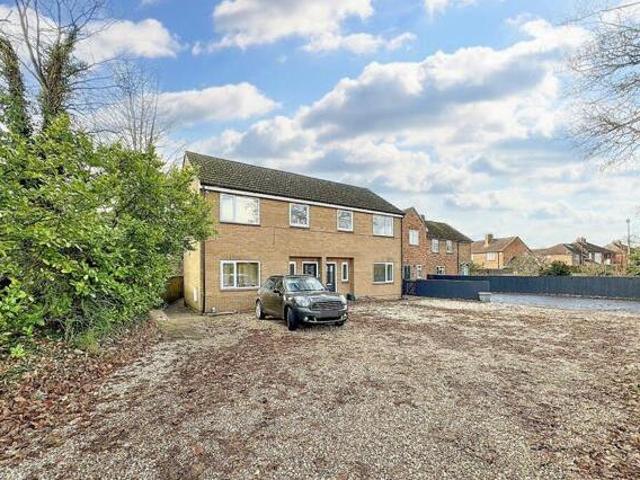 Wootton Road, Abingdon, 2 Bedroom Apartment