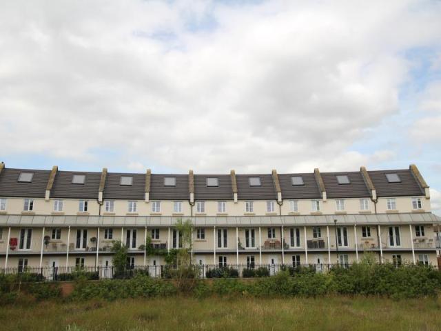 Wood Mead, Bristol BS16 5 bed terraced house to rent £3,250 pcm £750 pw