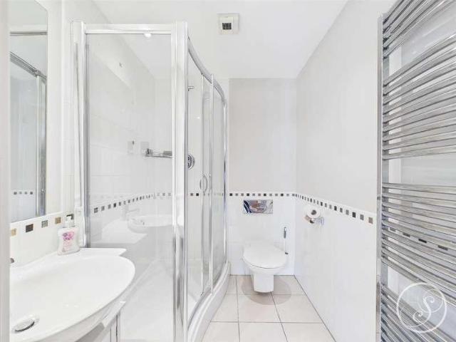 Wood Moor Court, Sandmoor Avenue Alwoodley, Leeds, LS17