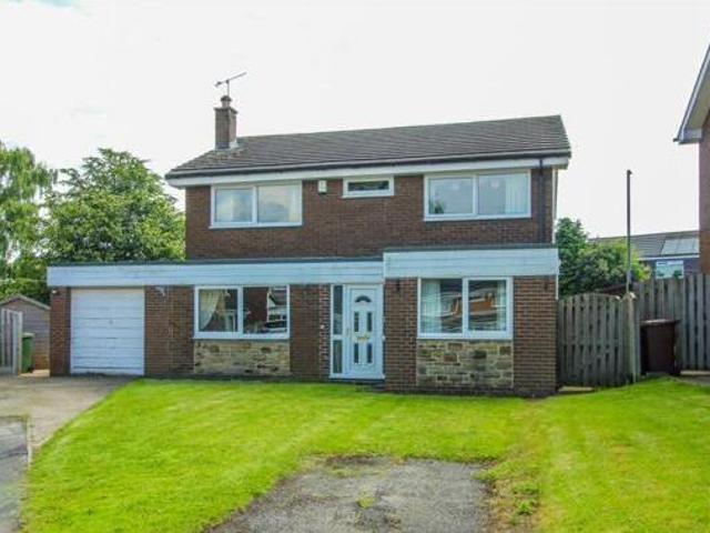 Wood Mount, Overton, 4 Bedroom Detached