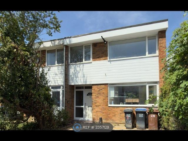 Wood Close, Hatfield AL10, 4 bed end terrace house to rent, £2,100 pcm | PrimeLocation