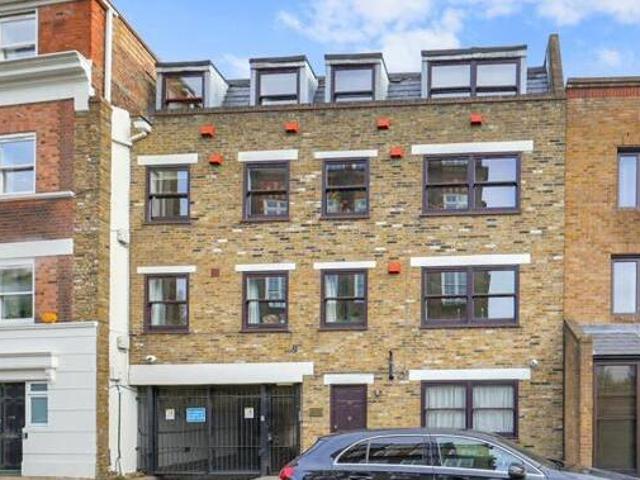 Wood Close, Shoreditch, 3 Bedroom Apartment