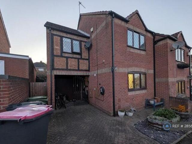 Wood Close Wood Close, Birmingham, 3 Bedroom End