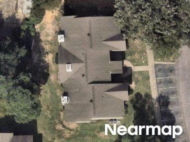 Wood Creek Dr