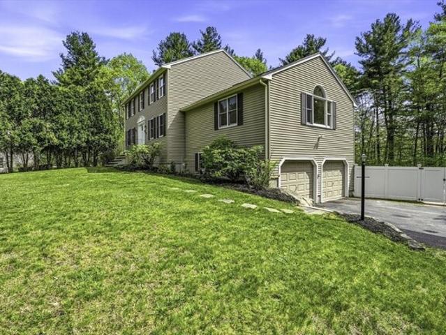 Wood Dr, Mendon, Home For Sale