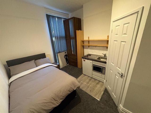 Wood End Road, Erdington, Birmingham B24, Studio to rent, £595 pcm | PrimeLocation