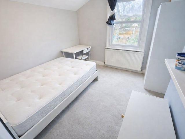 Wood Green N22, Room to rent, £725 pcm | PrimeLocation