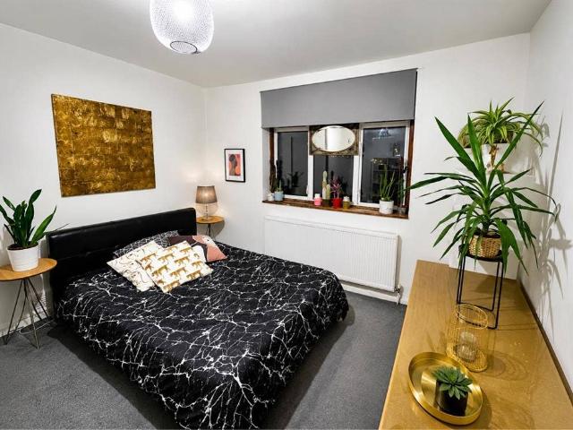 Wood Green XL Dbl Furn Room £800pm