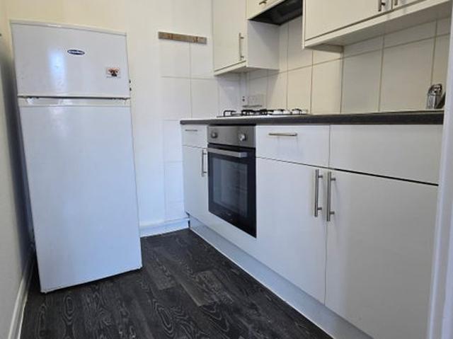 Wood Green*Newly Refurbished 1 Double Bedroom Fla