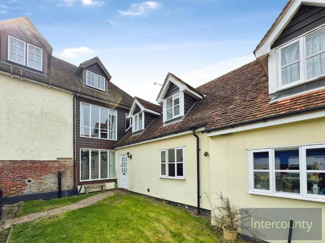 Wood Hall, Saffron Walden CB11 4 bed terraced house to rent £1,995 pcm £460 pw