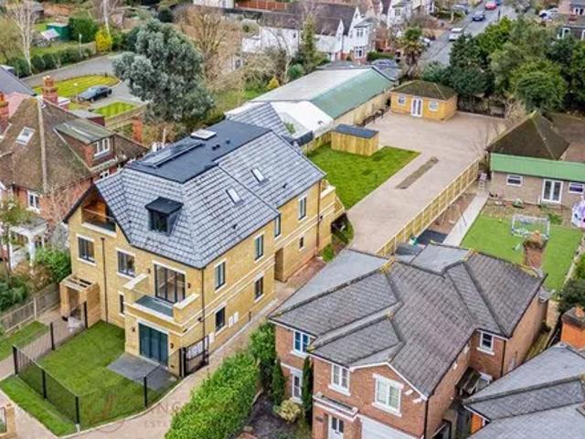 Wood Lane, London, TW7 5EQ, United Kingdom | 2 bed apartment for rent #138103262 | Rentberry