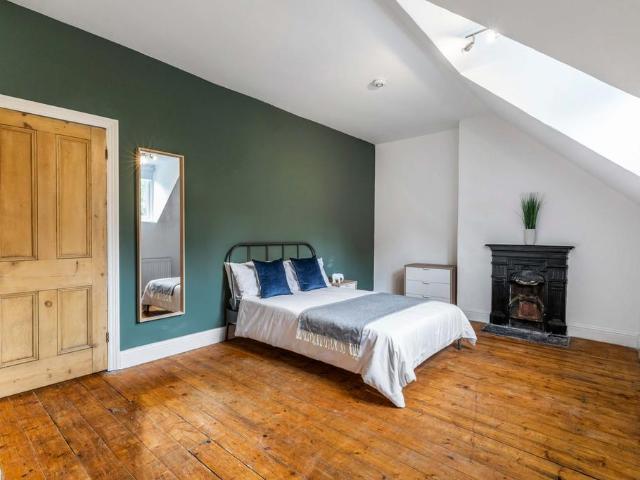 Wood Lane, Leeds LS6 6 bed house to rent £3,458 pcm £798 pw