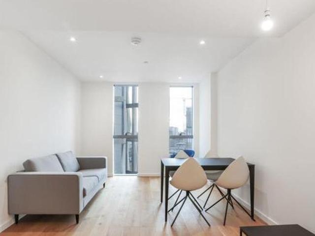 Wood Lane, White City, 1 Bedroom Flat