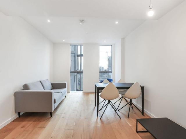 Wood Lane, White City, London W12, 1 bed flat to rent, £2,650 pcm | PrimeLocation
