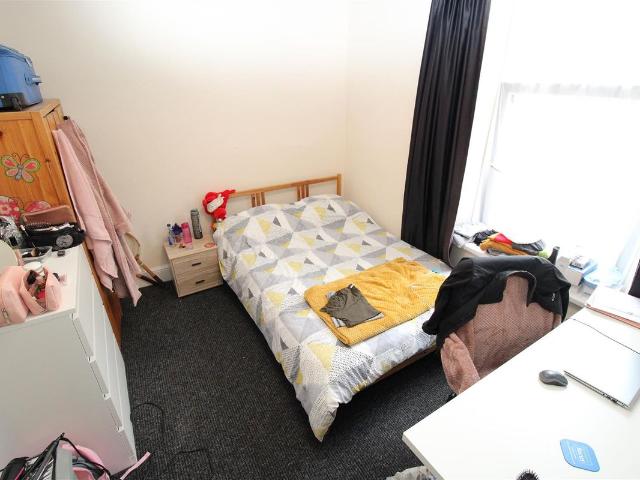 Wood Road, Pontypridd CF37, Room to rent, £300 pcm | PrimeLocation