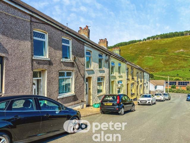 Wood Street, Ferndale CF43, 3 bed terraced house to rent, £700 pcm | PrimeLocation