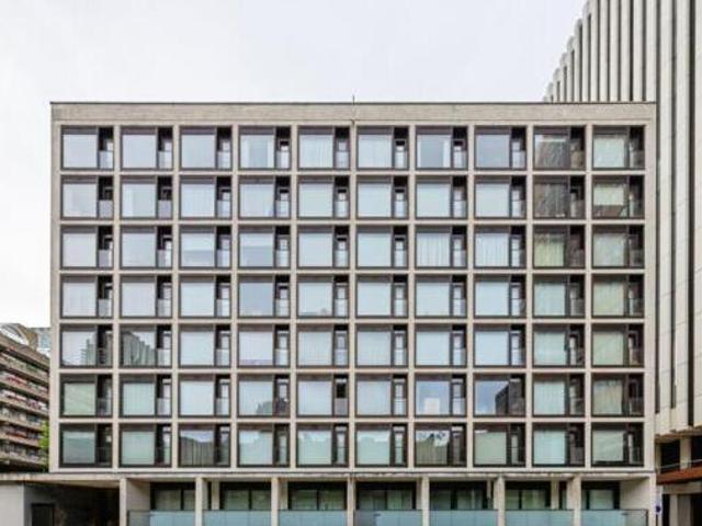 Wood Street, London, 2 Bedroom Apartment