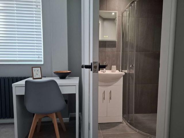 Wood Street Room 6