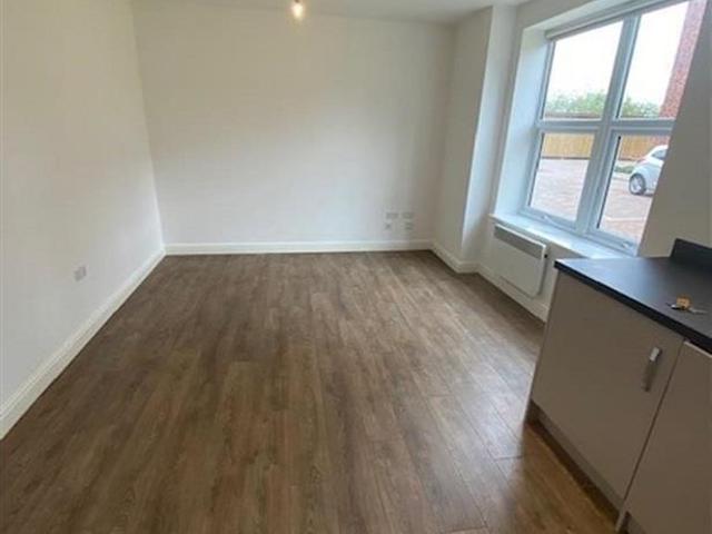 Wood Street, Rugby, Webb Ellis Place
