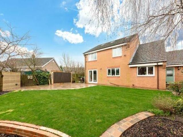 Wood Street, South Hiendley, 5 Bedroom Detached