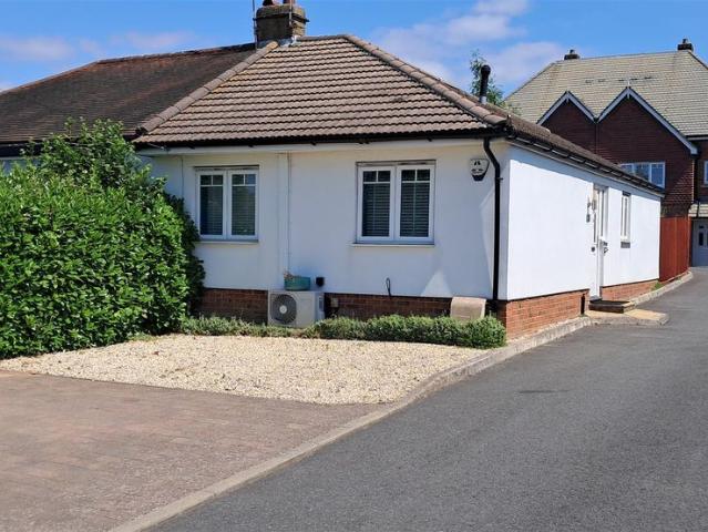 Woodcote Close, Bushey WD23, 2 bed bungalow to rent, £2,100 pcm | PrimeLocation