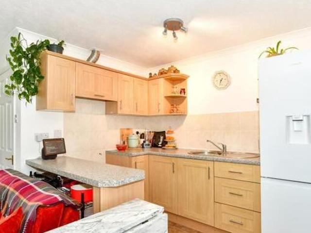 Woodcote Lane, Wick, 1 Bedroom Bungalow
