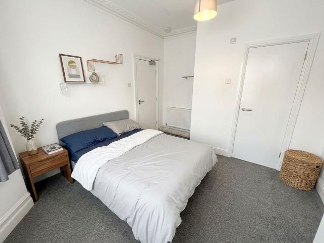 Woodcote Road, Southampton SO17, 5 bed shared accommodation to rent, £2,795 pcm | PrimeLocation