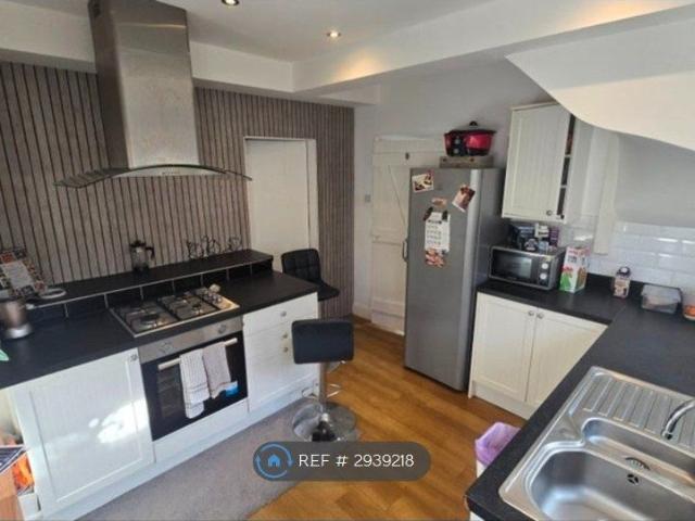 Woodcote Road, Wallington SM6, Room to rent, £950 pcm | PrimeLocation