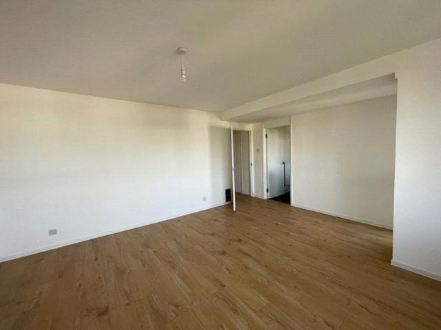 Woodcote Road, Wallington, SM6