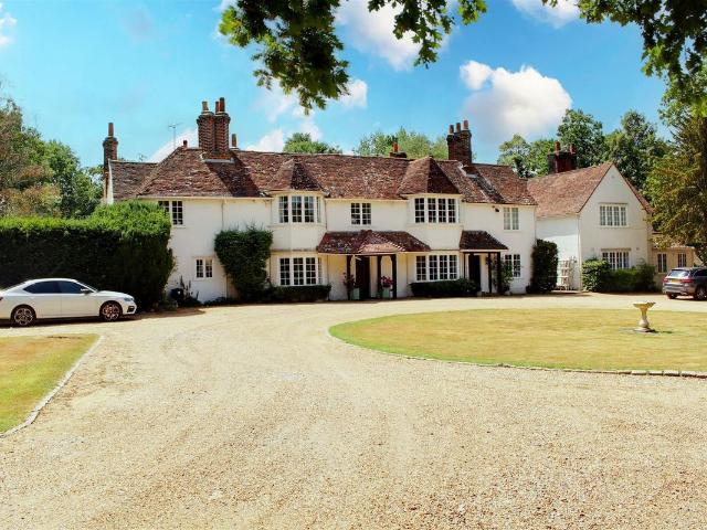 Woodcock Lodge, Epping Green, Hertford SG13, 3 bed flat to rent, £2,150 pcm | PrimeLocation