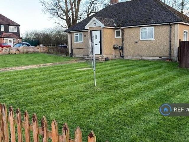Woodcock Lodge Farm, Newgate, SG13 3 bed bungalow to rent £1,895 pcm £437 pw