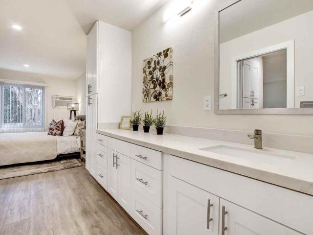 Woodcliff Apartments 1 Bedroom Apartment for Rent at 3201 Overland Ave, Los Angeles, CA 90034 Mar Vista