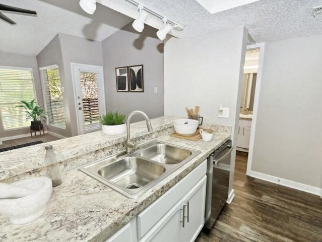 Woodcreek 2 Bedroom Apartment for Rent at 2717 Lawrence Rd, Arlington, TX 76006