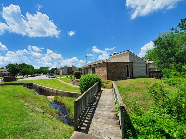 Woodcrest Apartments