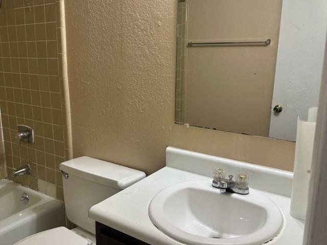 Woodcrest Apartments 3 Bedroom Apartment for Rent at 5200 S U St, Fort Smith, AR 72903