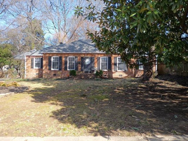 Woodcrest Dr